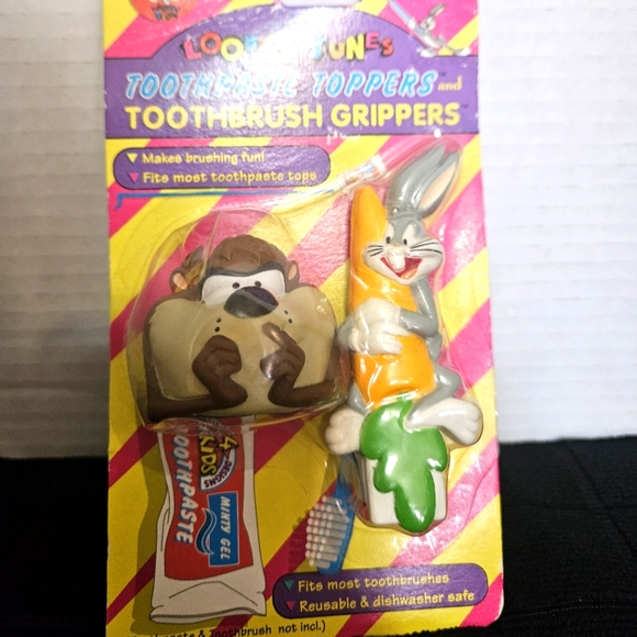Warner Bros. | Bath | Vintage 995 Looney Tunes Toothpaste Toppers ...